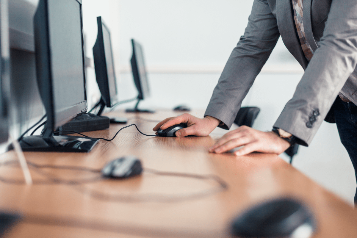 Cursos de Informática Básica e Avançada - Info School RJ